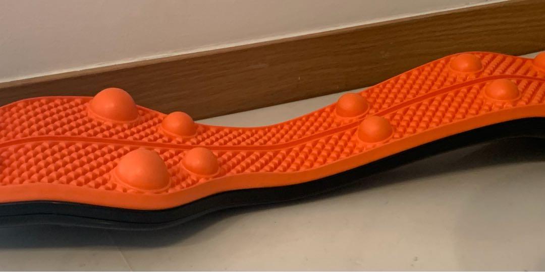 Trigger Point Rocker - Relieve Neck, Shoulder & Back Pain, Sports ...