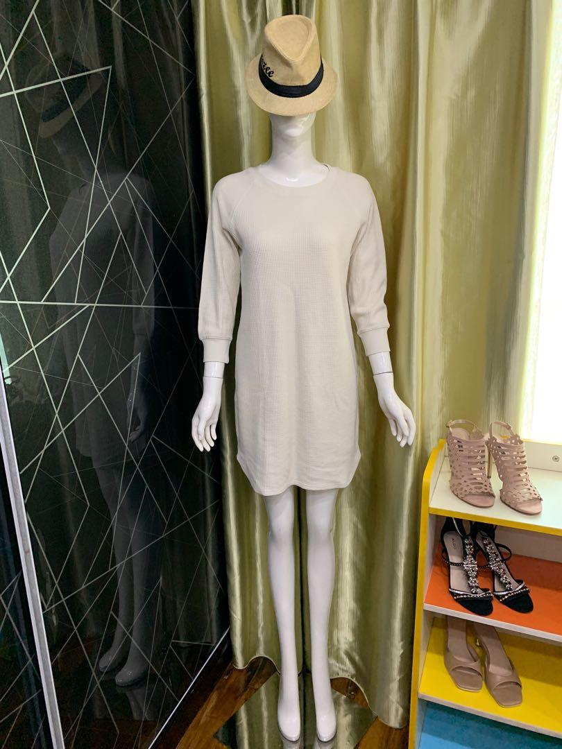 UNIQLO DRESS, Women's Fashion, Dresses & Sets, Dresses on Carousell