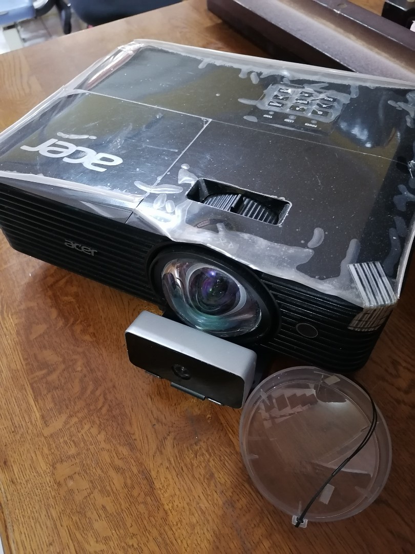 Acer S1286GH Short-Throw Projector, TV & Home Appliances, TV ...