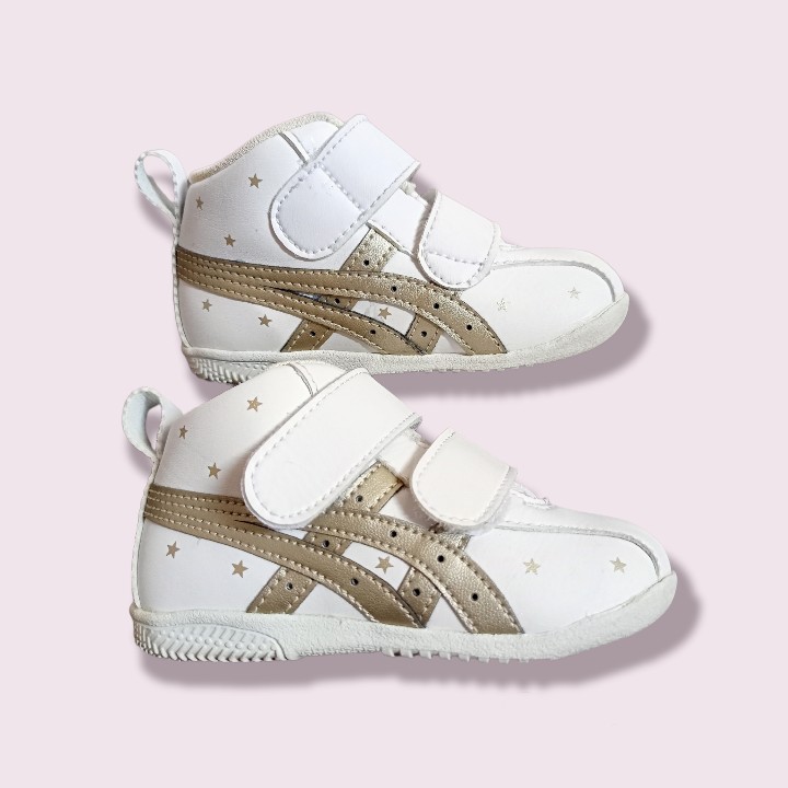 asics for baby, Babies & Kids, Babies & Kids Fashion on Carousell