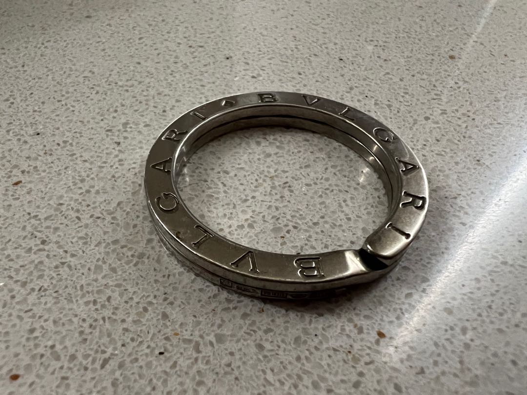 Bvlgari Keychain, 名牌, 飾物及配件 - Carousell
