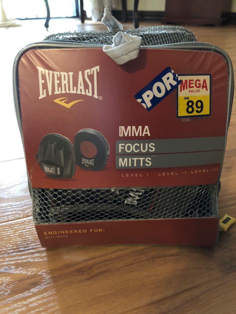 Everlast Boxing Pad, Sports Equipment, Exercise & Fitness, Toning ...