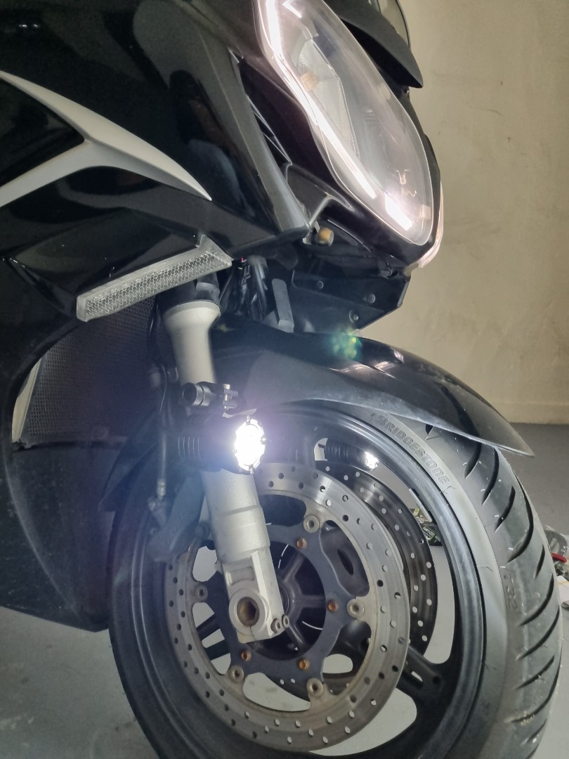 Foglights installed Yamaha FJR1300, Motorcycles, Motorcycle Accessories ...