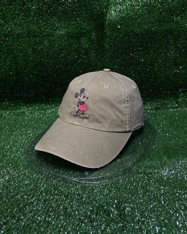 FREE POS! Disneyland Mickey Mouse Cap, Men's Fashion, Watches ...
