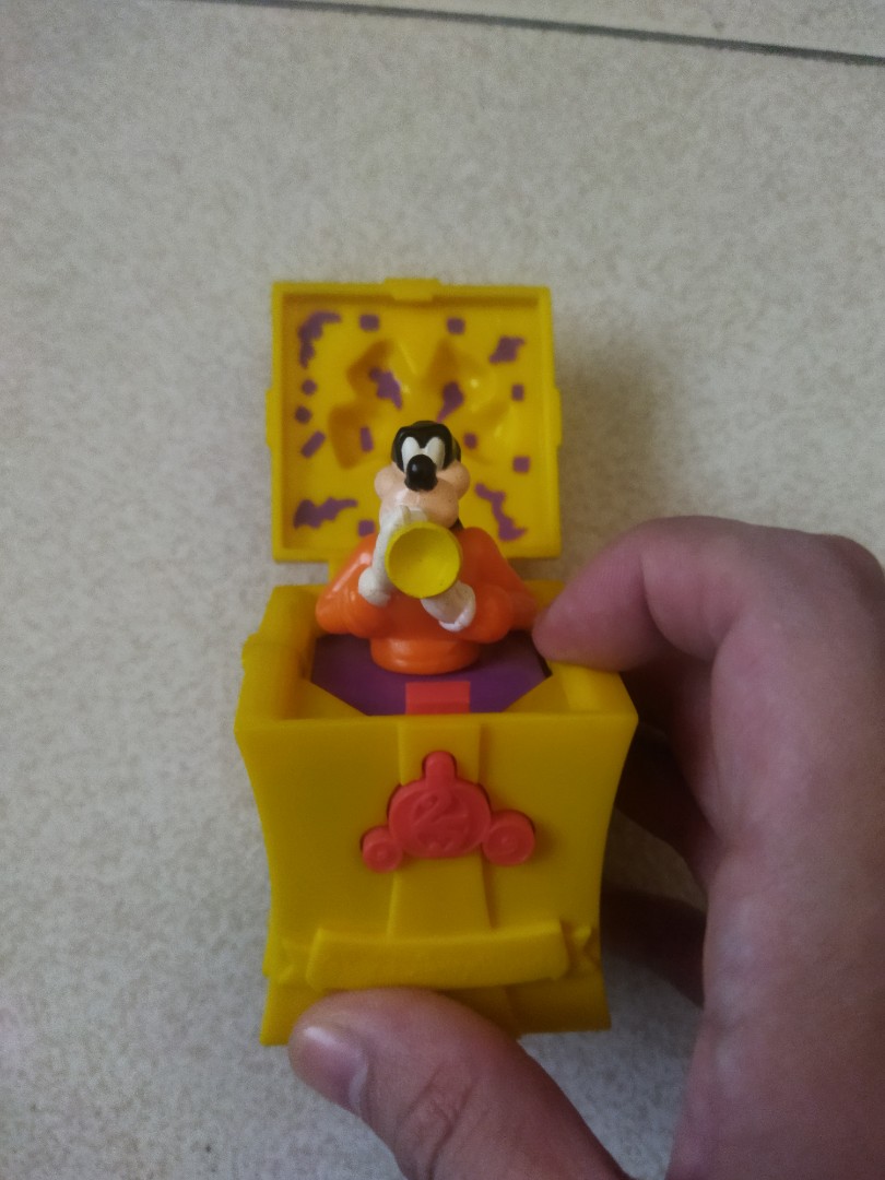 Goofy Happy Meal toy walt disney, Hobbies & Toys, Toys & Games on Carousell