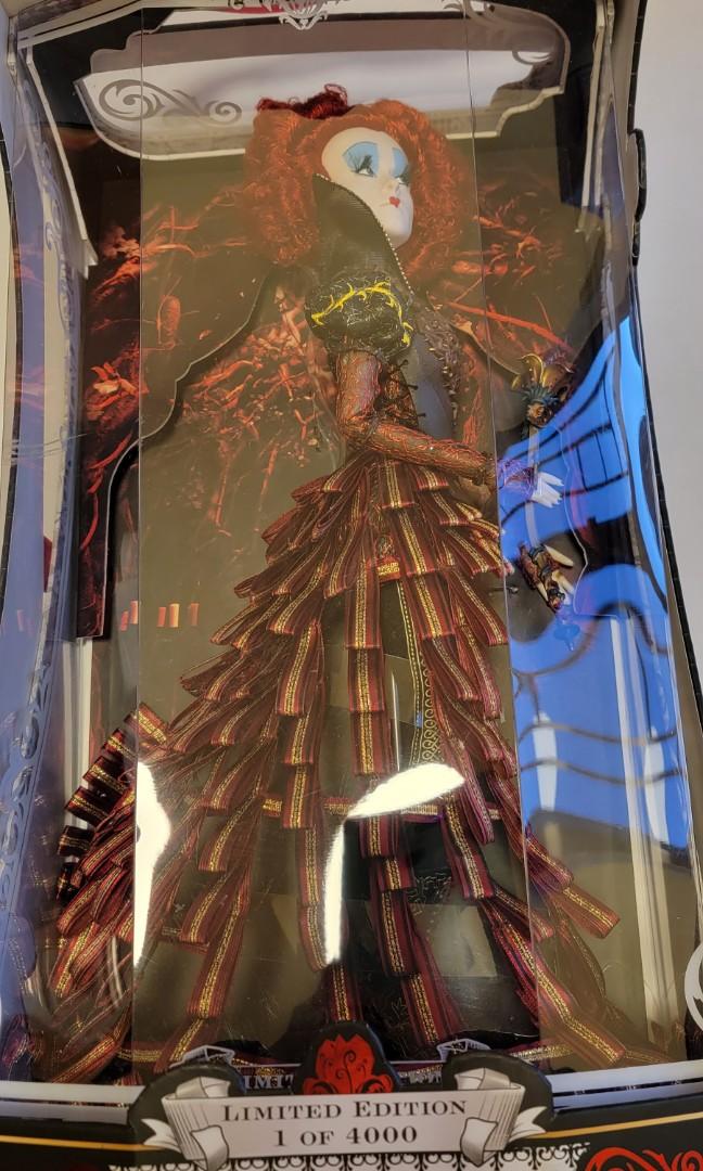 Disney alice Iracebeth the red queen 迪士尼公主, 興趣及遊戲, 玩具 & 遊戲類 - Carousell