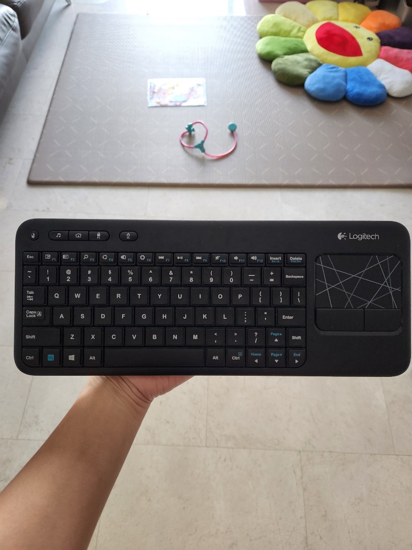 Logitech K400r Wireless Keyboard Computers And Tech Parts And Accessories Computer Keyboard On