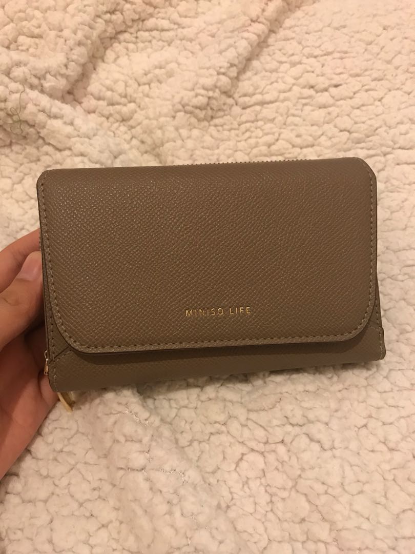 Miniso Wallet, Women's Fashion, Bags & Wallets, Wallets & Card holders ...