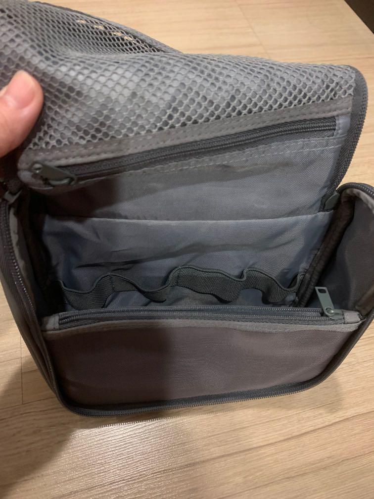 Muji hanging pouch, Women's Fashion, Jewelry & Organisers, Accessory ...