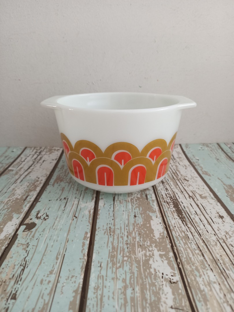 Pyrex Fish Scales Arches, Hobbies & Toys, Memorabilia & Collectibles ...