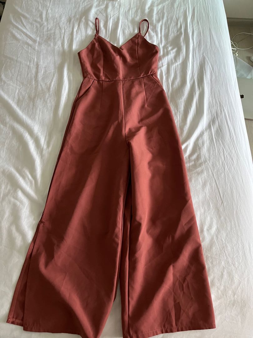 Rust jumpsuit, Women's Fashion, Dresses & Sets, Jumpsuits on Carousell