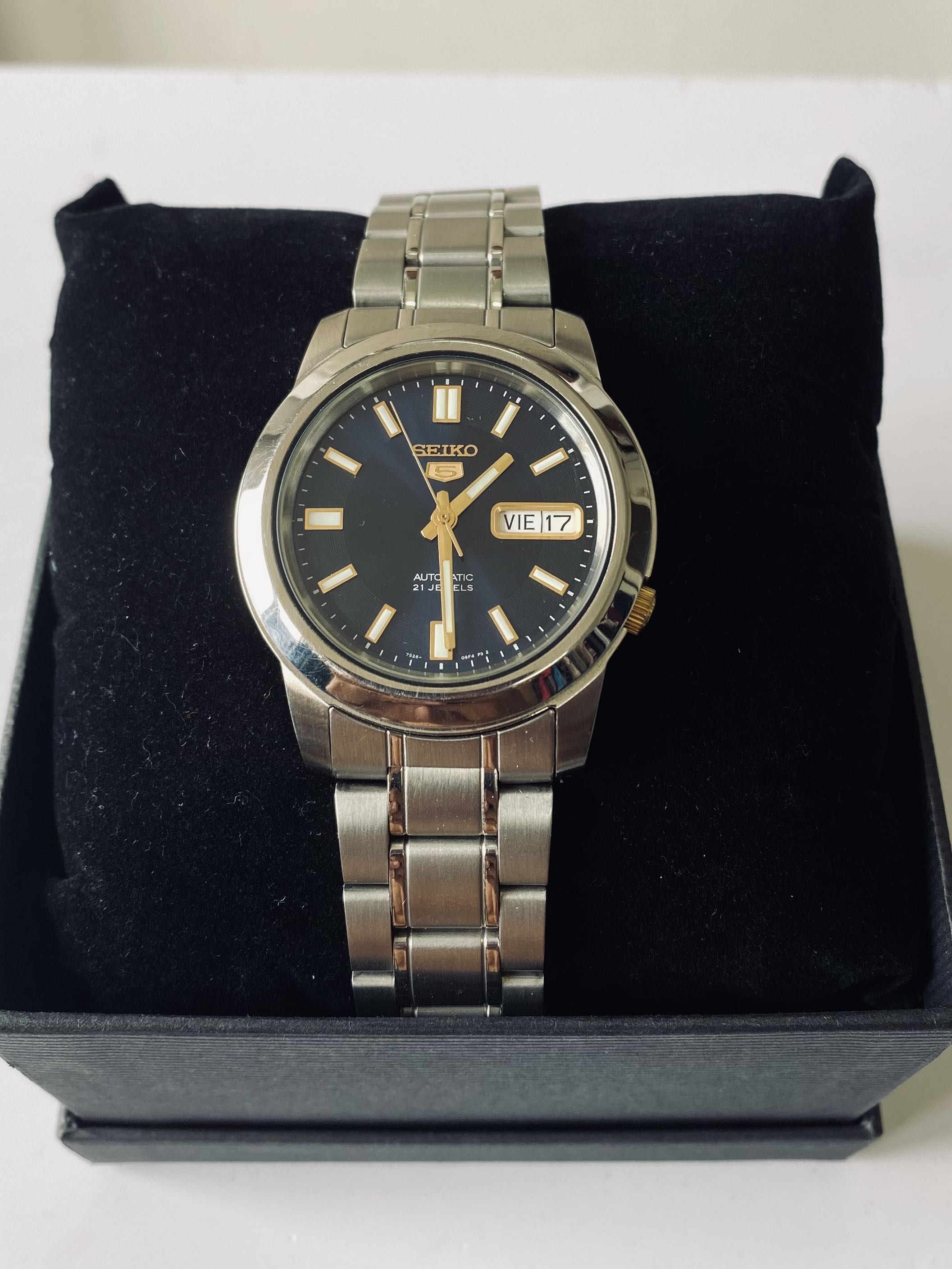 Seiko 5 series (Blue Gold dial), Men's Fashion, Watches & Accessories ...
