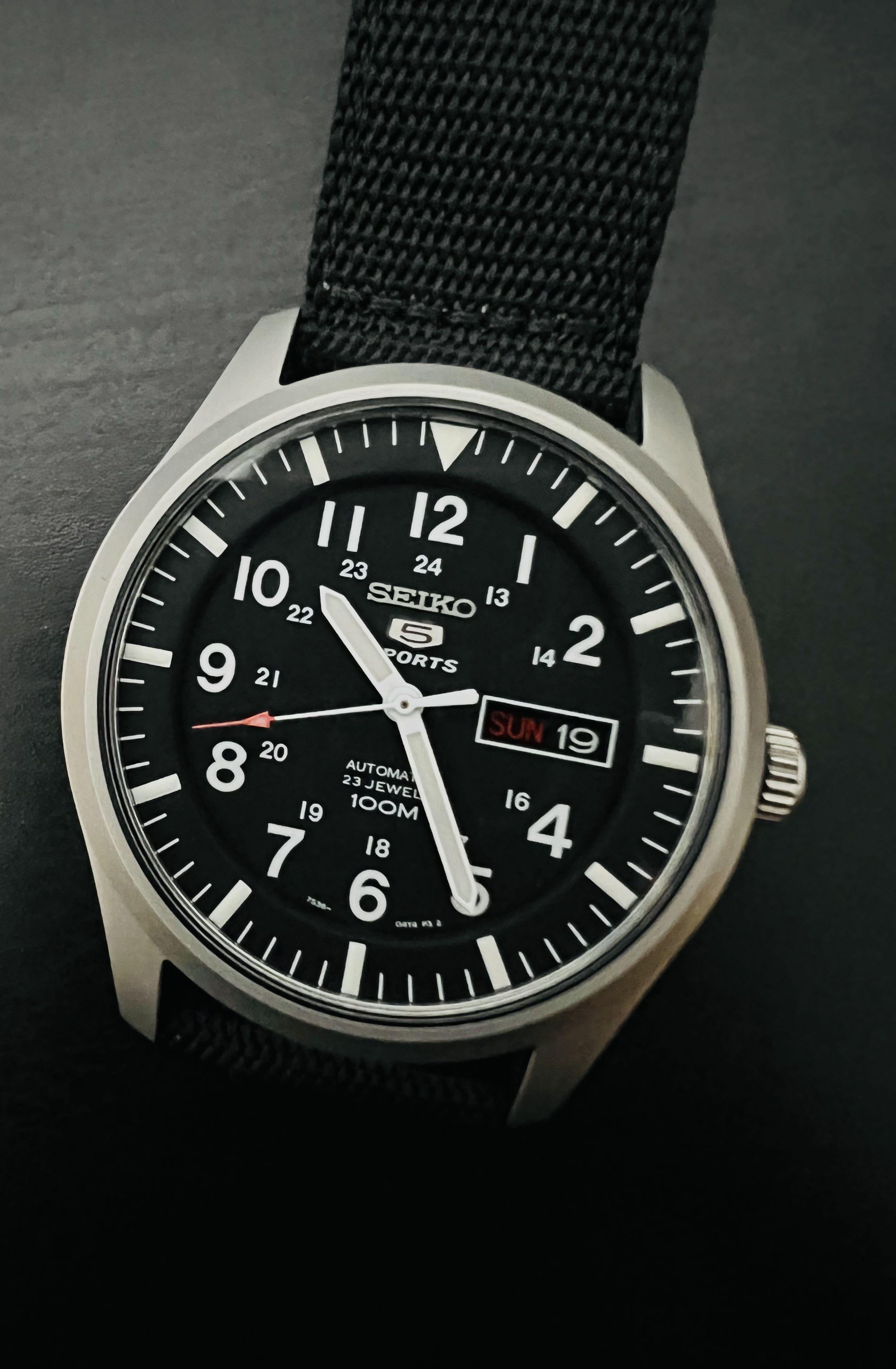 Seiko 5 Sports SNZG15, Men's Fashion, Watches & Accessories, Watches on ...