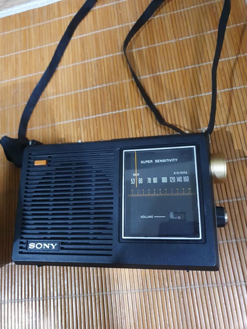 Sony Solid State TR -8060 Portable Radio, Audio, Portable Music Players on Carousell