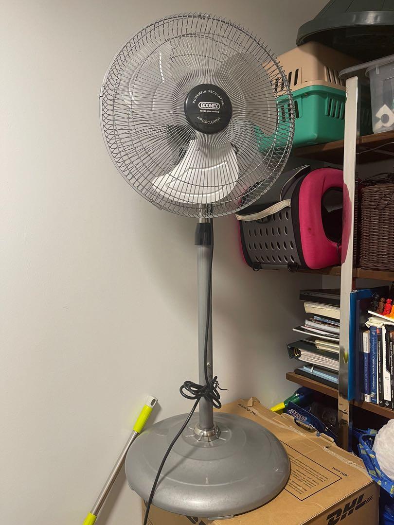 Standing Fan, TV & Home Appliances, Air Conditioners & Heating on Carousell