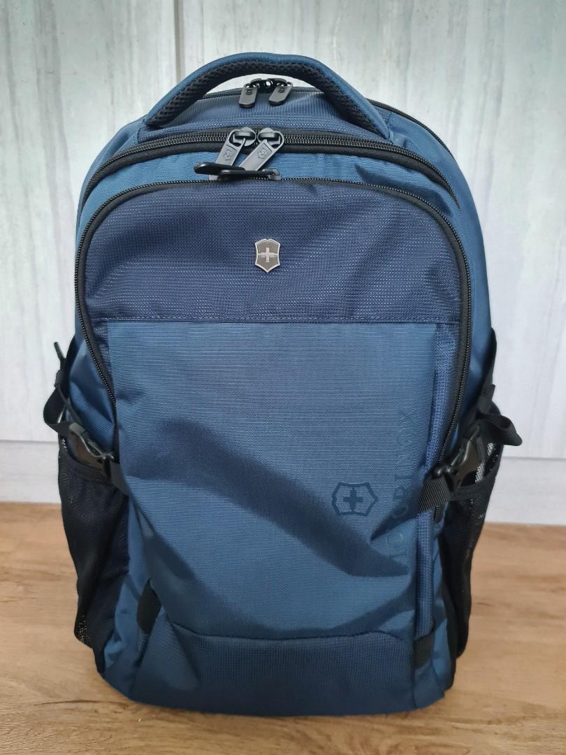 Victorinox VX Sport EVO Daypack Laptop Backpack, Men's Fashion, Bags ...