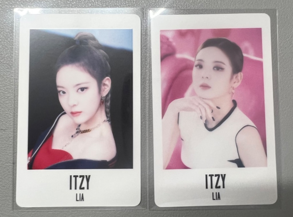 [wts] itzy it’z itzy japan debut merchandise photocard set lia, Hobbies & Toys, Memorabilia ...