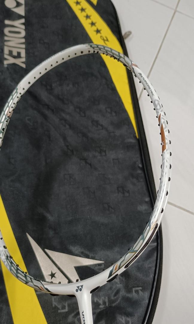 Yonex z force 2 white colour, Sports Equipment, Sports & Games, Racket ...