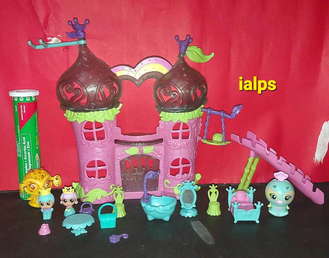 Zoobles Princess Castle Playset, Hobbies & Toys, Toys & Games on Carousell