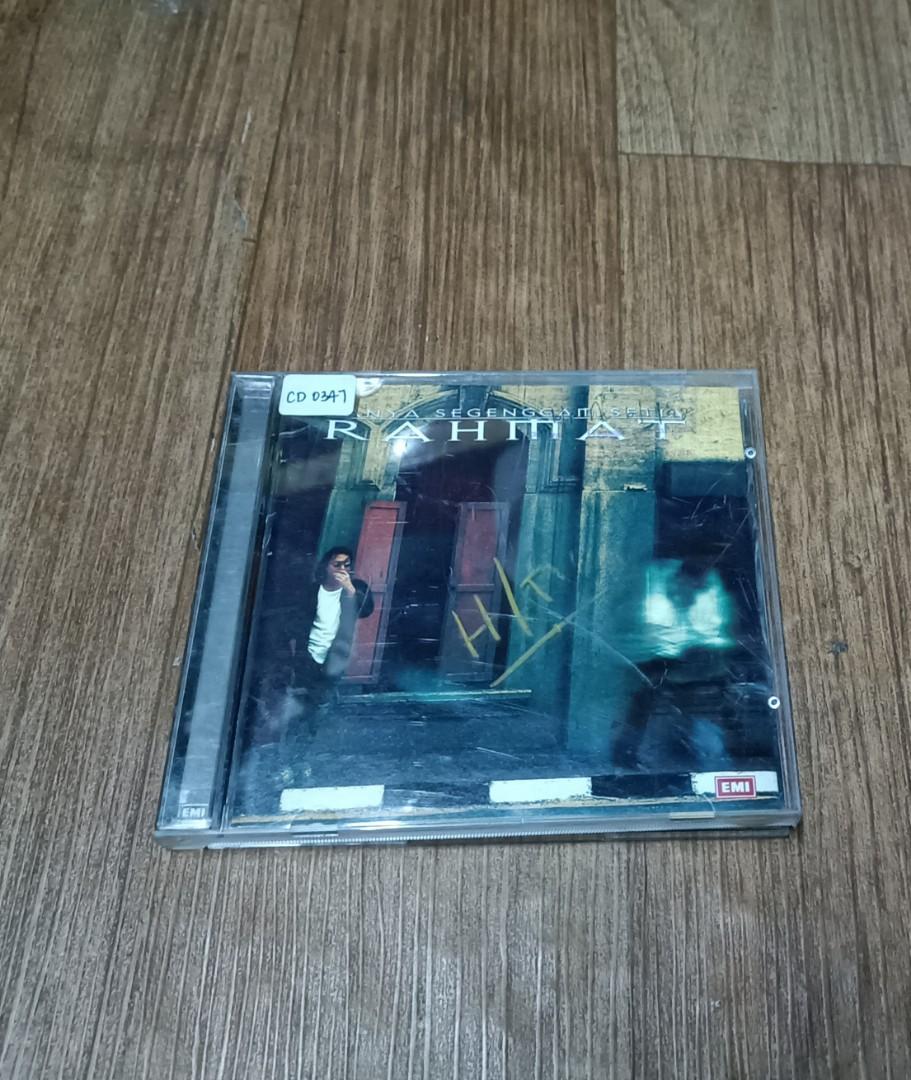 CD RAHMAT EKAMATRA @1997 EMI (M) Sdn Bhd.. album Studio solo rakaman ke tiga penyanyi Rahmat ...