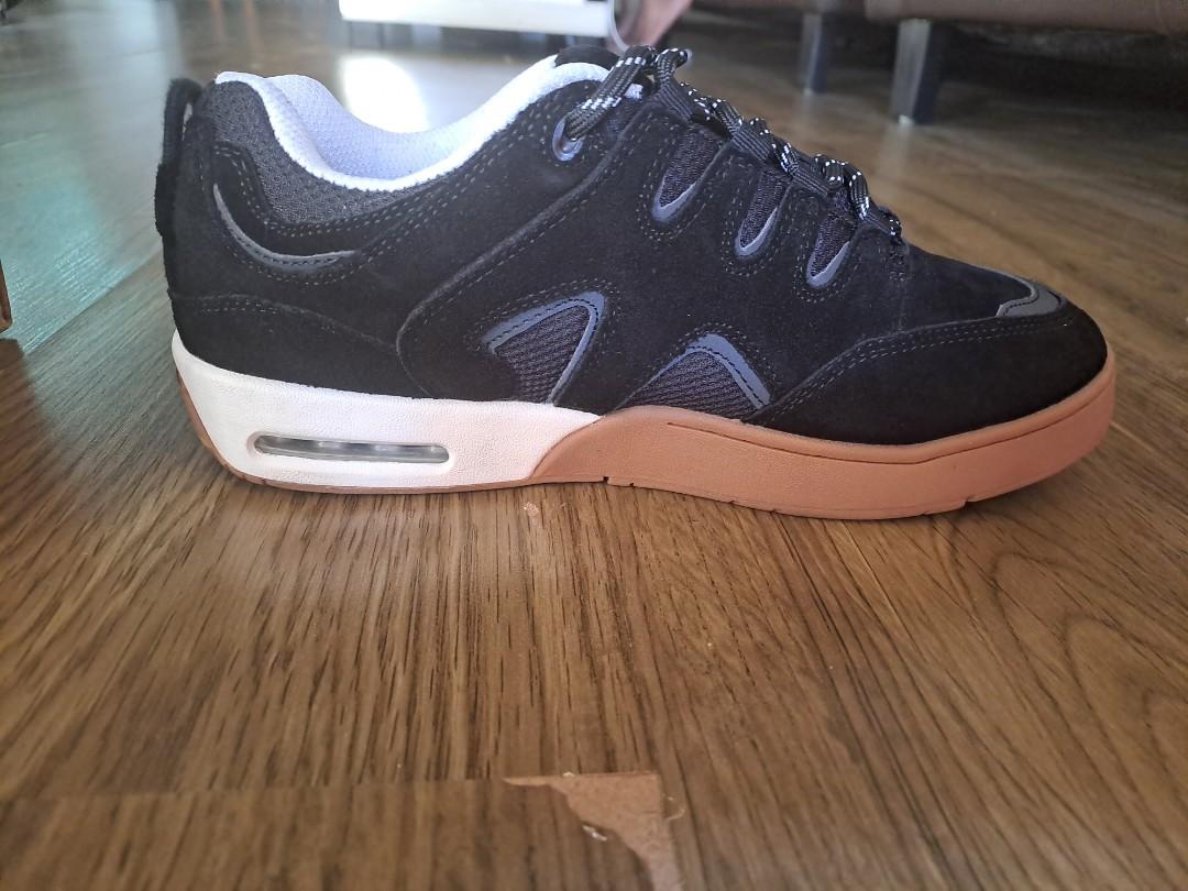 Axion official shoe, Men's Fashion, Footwear, Sneakers on Carousell