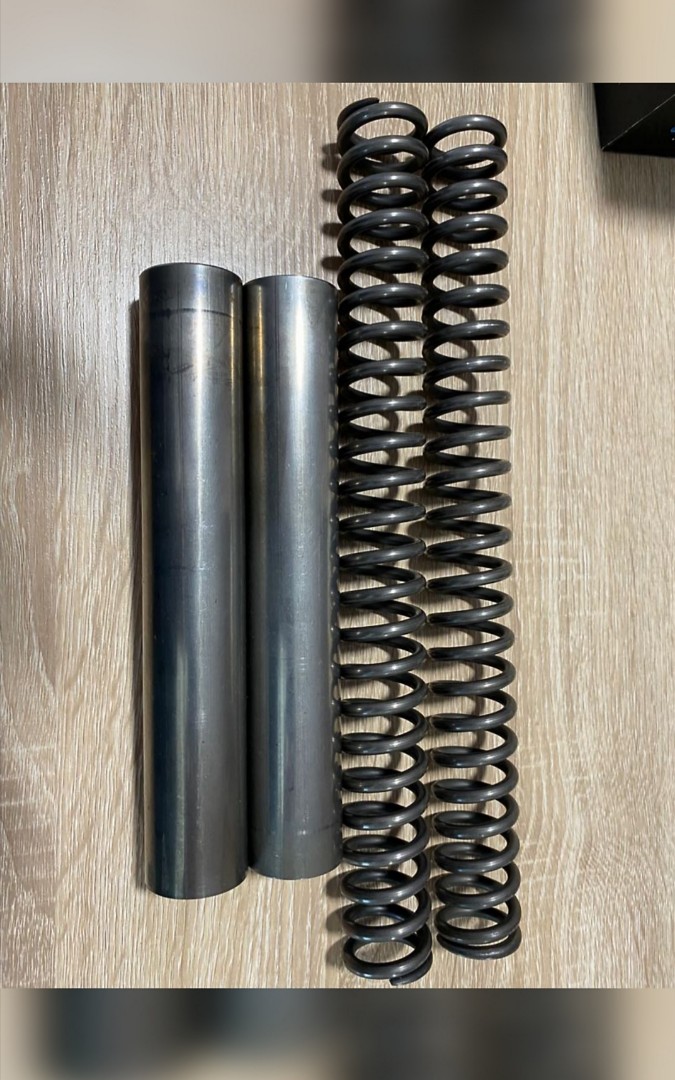 E2 fork spring for cb400 Super4 Revo, Motorcycles, Motorcycle ...