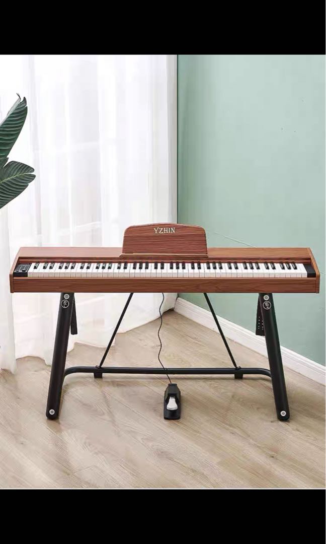 Electric Piano with hammer keys, Hobbies & Toys, Music & Media, Musical ...