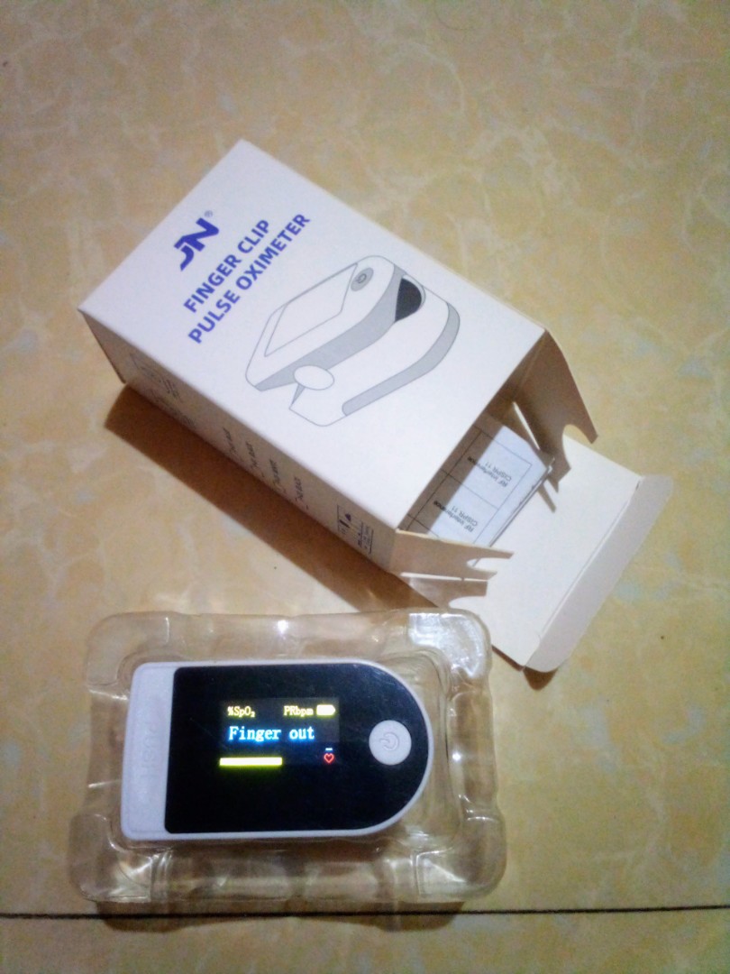 Finger Clip Pulse Oximeter FREE Digital Thermometer, Health & Nutrition ...