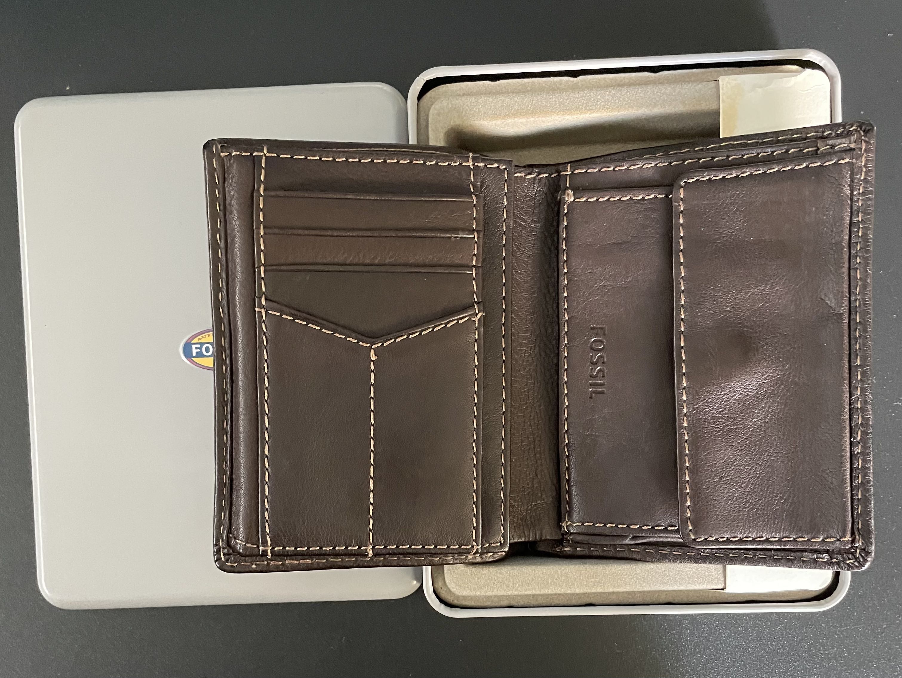 Fossil wallet with cards, notes and coin compartment, Men's Fashion ...