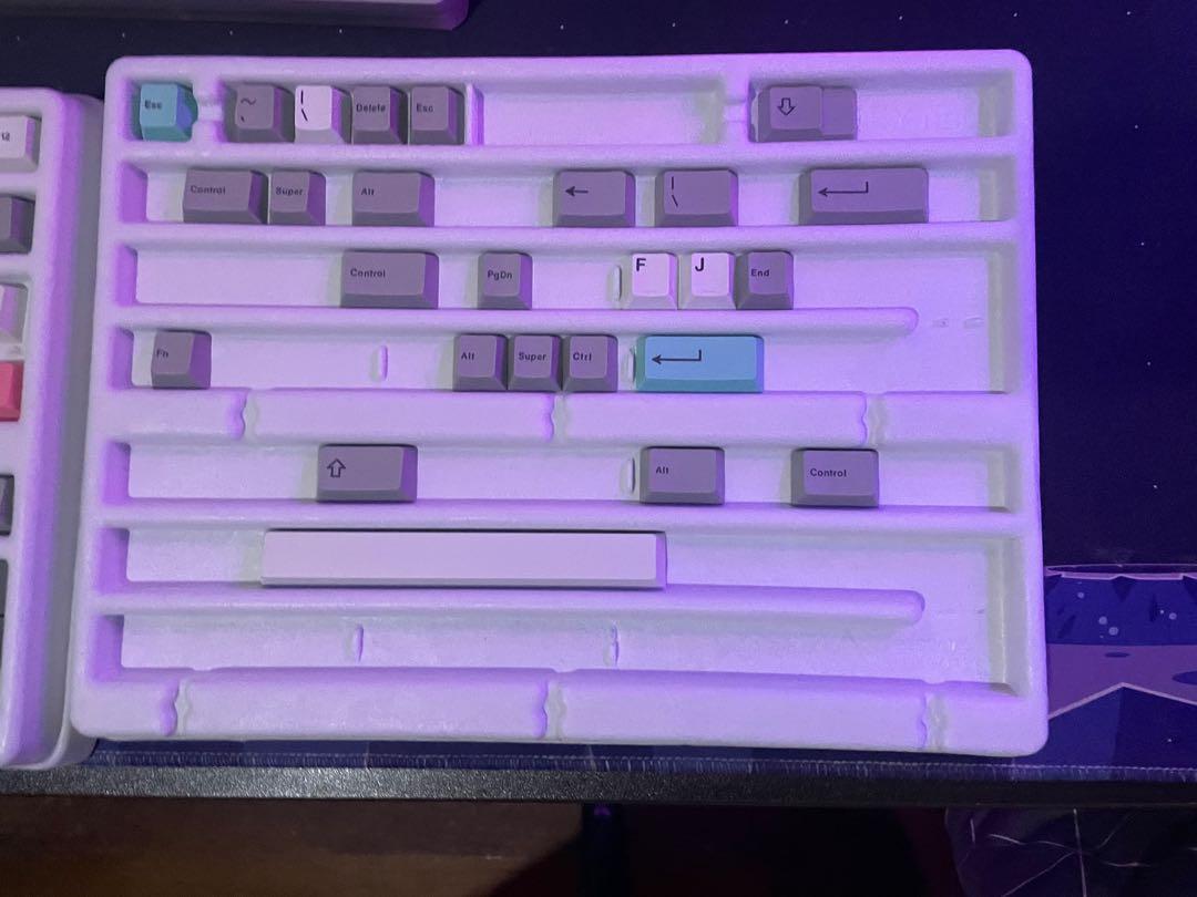 GMK Modern Dolch Light Base Kit and MODO light GEO Deskmat bundle ...