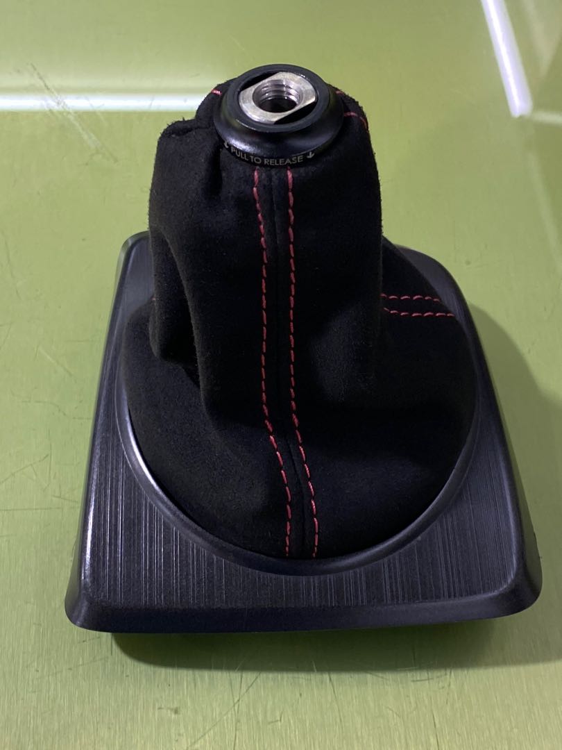 Honda FD2R Shift boot, Car Accessories, Accessories on Carousell
