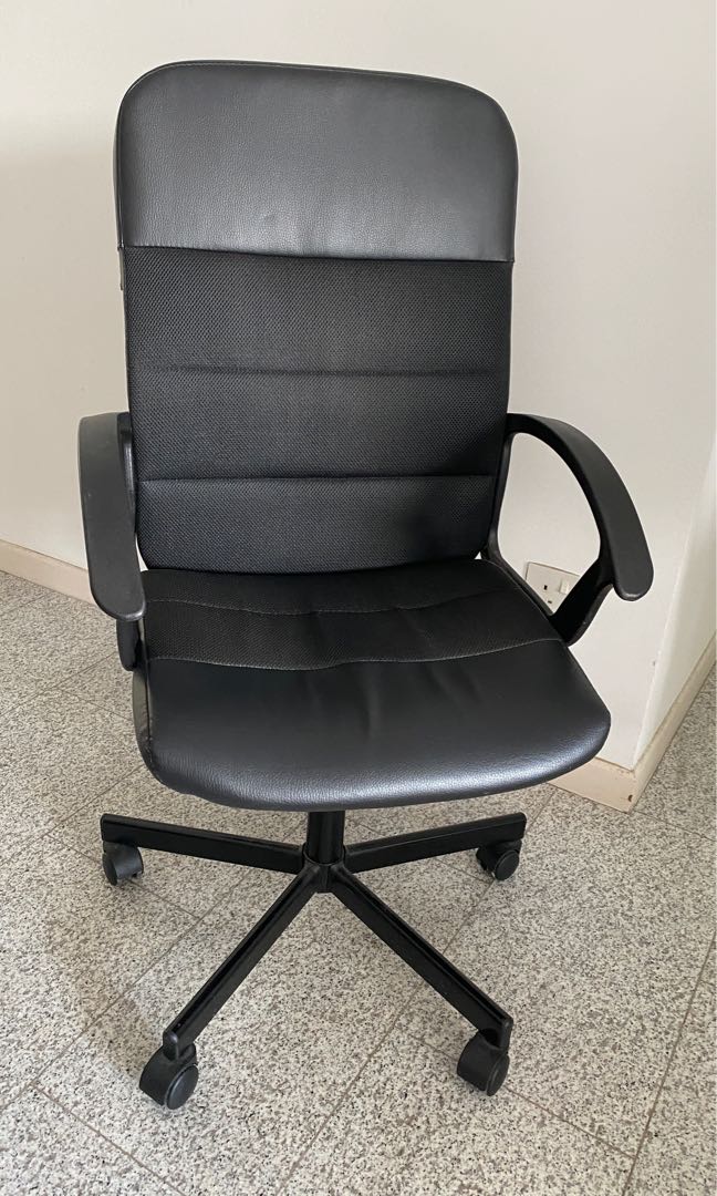 IKEA Renberget Swirvel Chair, Furniture & Home Living, Furniture ...