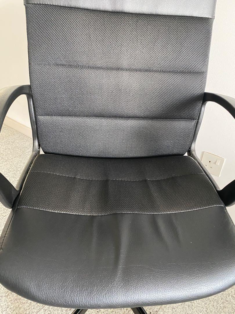 IKEA Renberget Swirvel Chair, Furniture & Home Living, Furniture ...