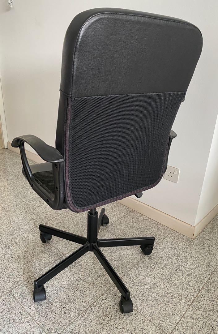 IKEA Renberget Swirvel Chair, Furniture & Home Living, Furniture ...