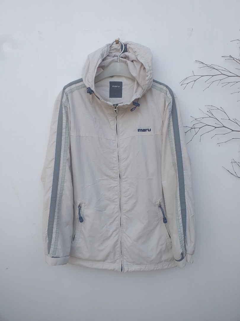 Jaket outdoor maru, Fesyen Pria, Pakaian , Baju Luaran di Carousell