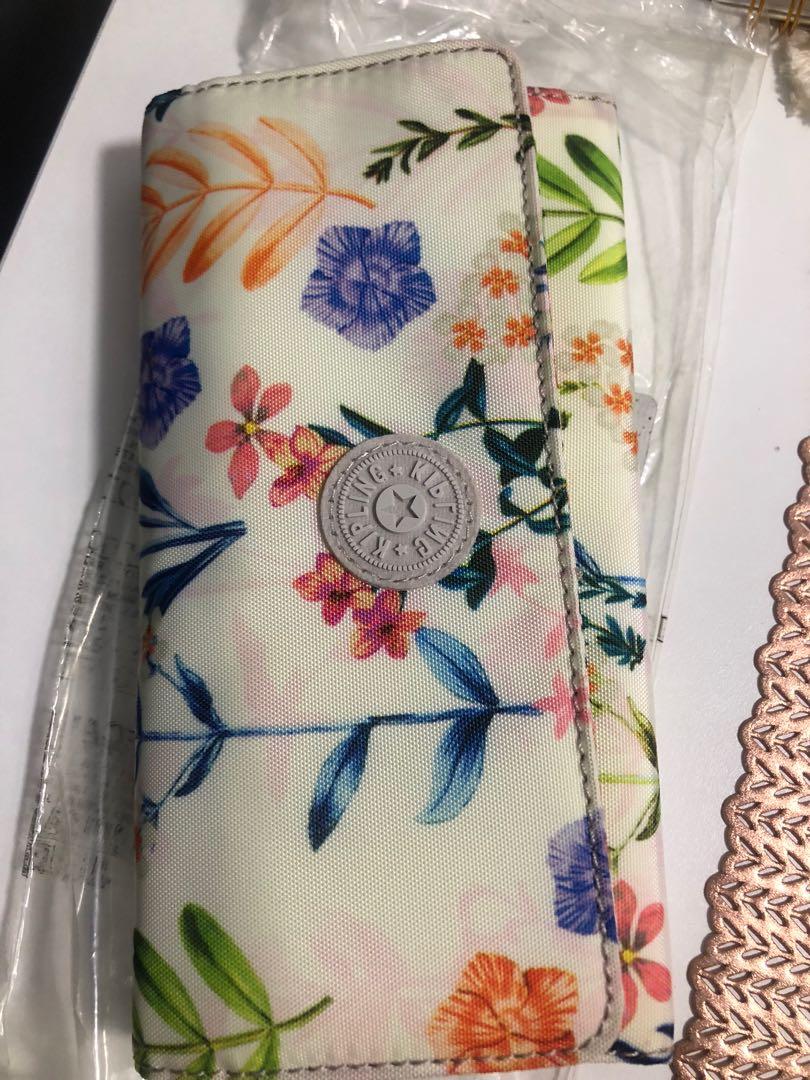 Kipling Floral Wallet, Women's Fashion, Bags & Wallets, Wallets & Card ...