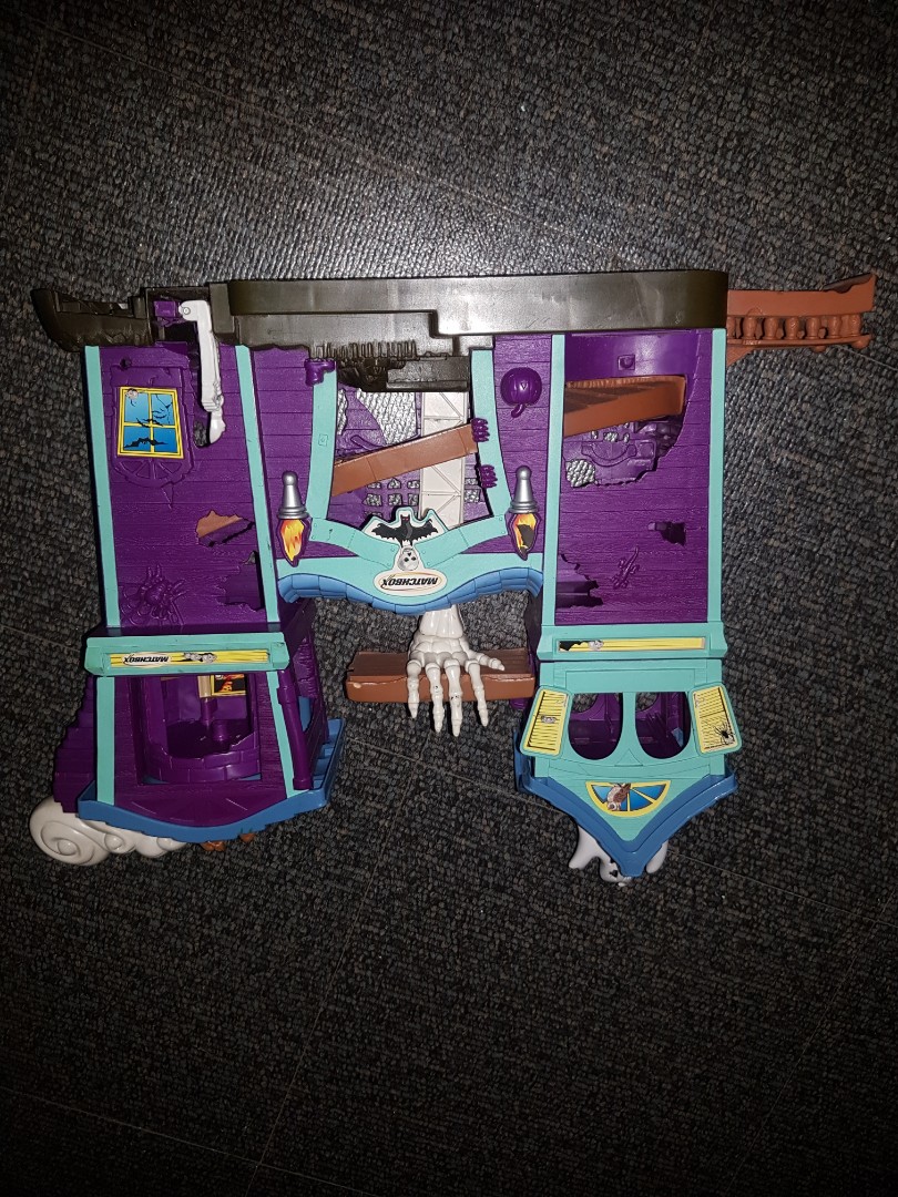 Matchbox haunted house, Hobbies & Toys, Toys & Games on Carousell