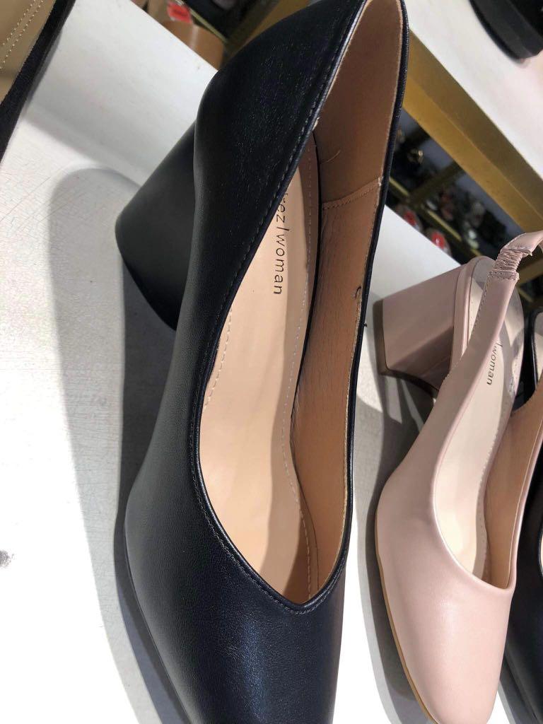 Mendrez Black Shoes, Women's Fashion, Footwear, Shoe inserts on Carousell
