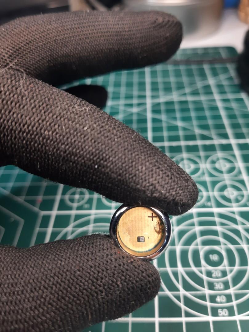 MR9 to LR44 battery adapter with built-in diode (1.5v to 1.35v), Photography, Photography ...