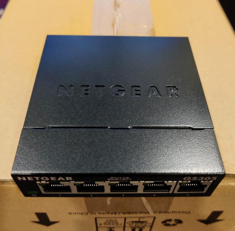 Netgear GS305 5-Port Gigabit Ethernet Unmanaged Switch, Computers ...