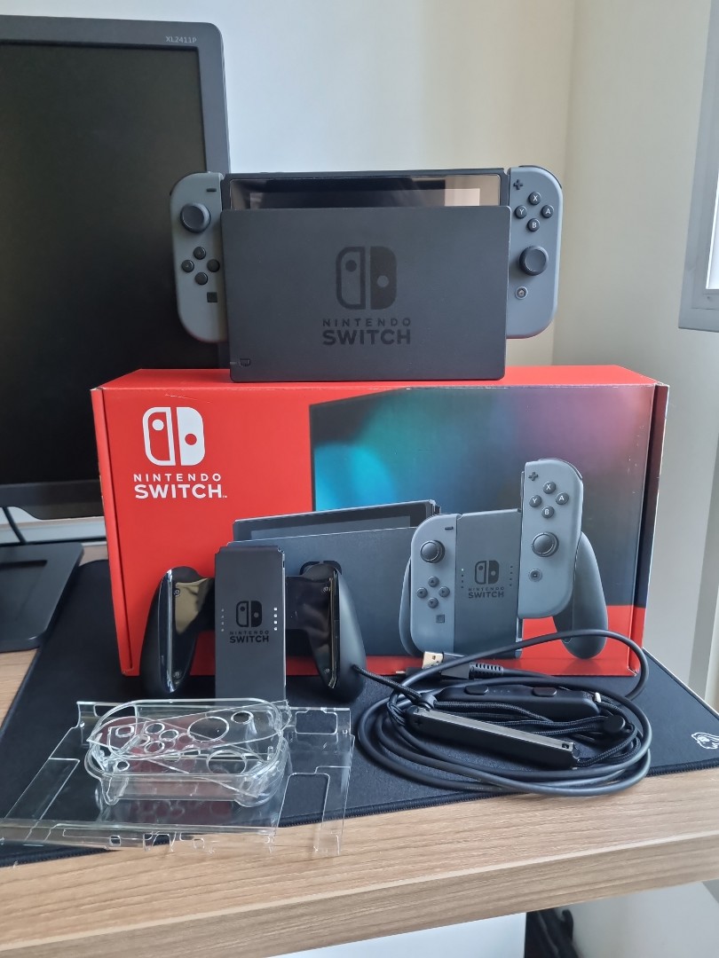 Nintendo switch gen 2 (with box), Video Gaming, Video Game Consoles ...