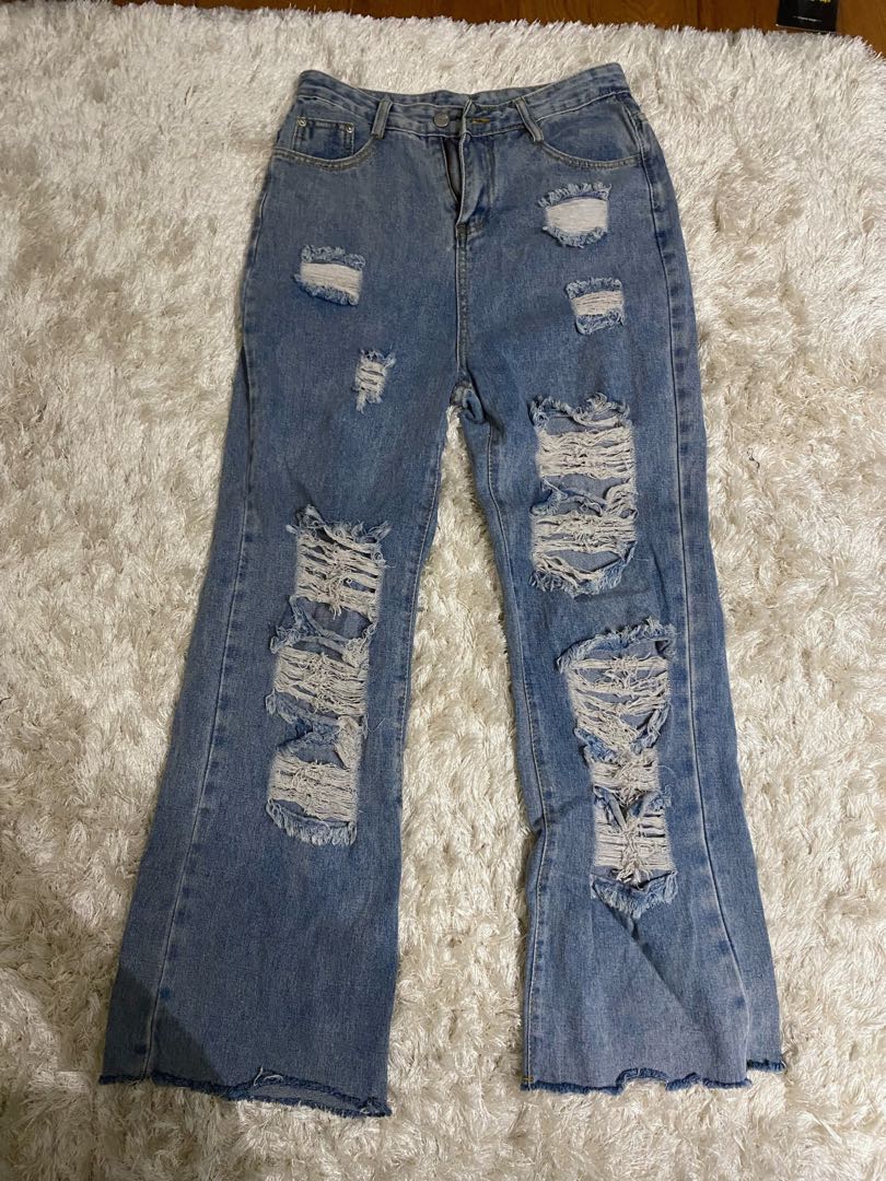 oversize blue rip jeans, Women's Fashion, Bottoms, Jeans & Leggings on ...