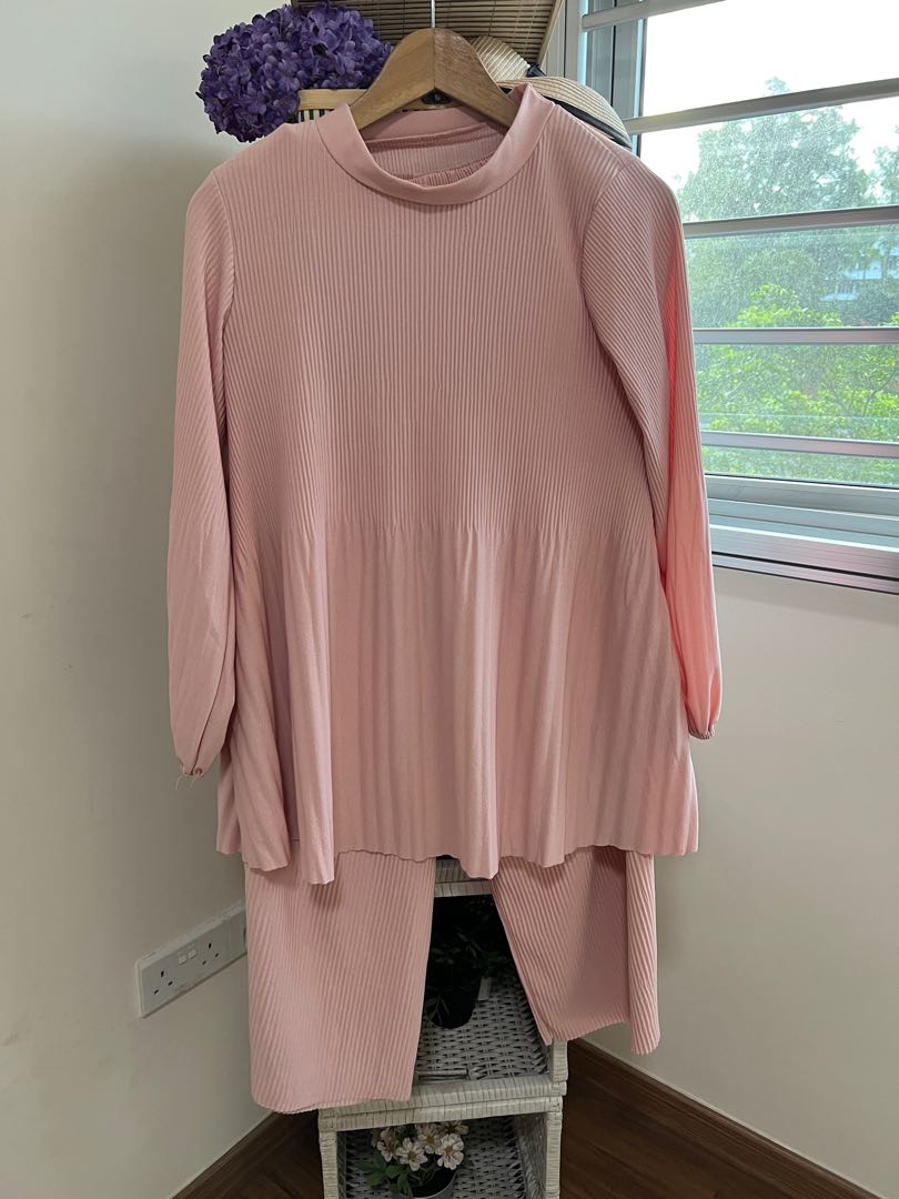 Pleated Set, Women's Fashion, Muslimah Fashion, Baju Kurung & sets on ...