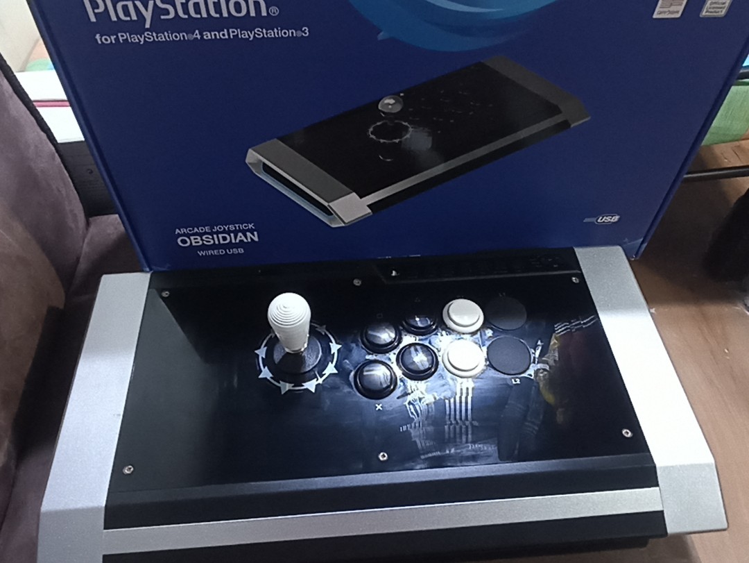 Qanba Obsidian arcade stick, Video Gaming, Video Game Consoles ...