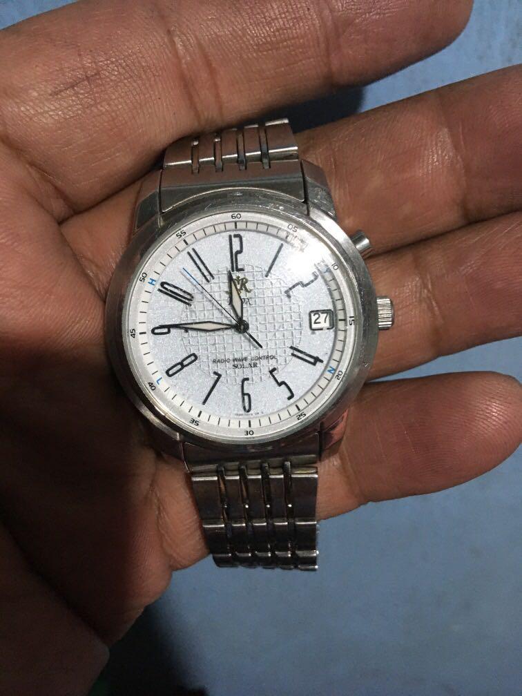 Roox by seiko radio wave by control solar, Men's Fashion, Watches ...