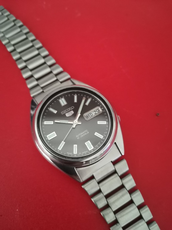 SEIKO SNXS79, Men's Fashion, Watches & Accessories, Watches on Carousell