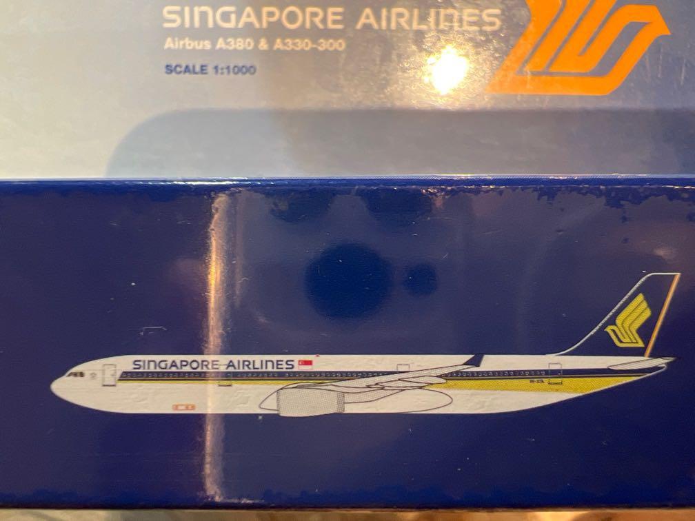 SIA A380 & A330 aircraft model, Hobbies & Toys, Memorabilia ...