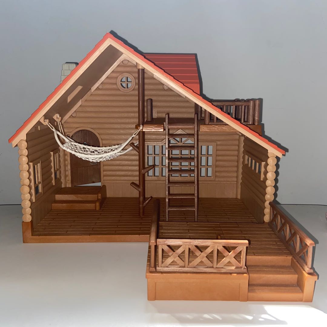 Sylvanian Families Log Cabin, Hobbies & Toys, Toys & Games on Carousell