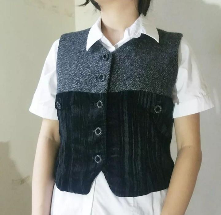 vintage/old money vest top, Women's Fashion, Tops, Others Tops on Carousell