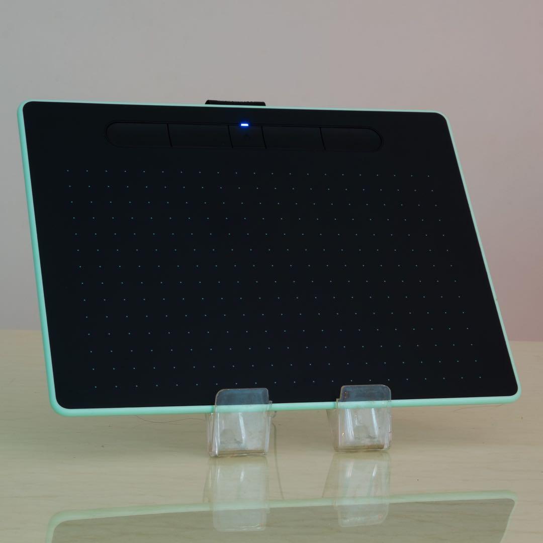 Wacom Intuos M bluetooth, Computers & Tech, Parts & Accessories, Other ...
